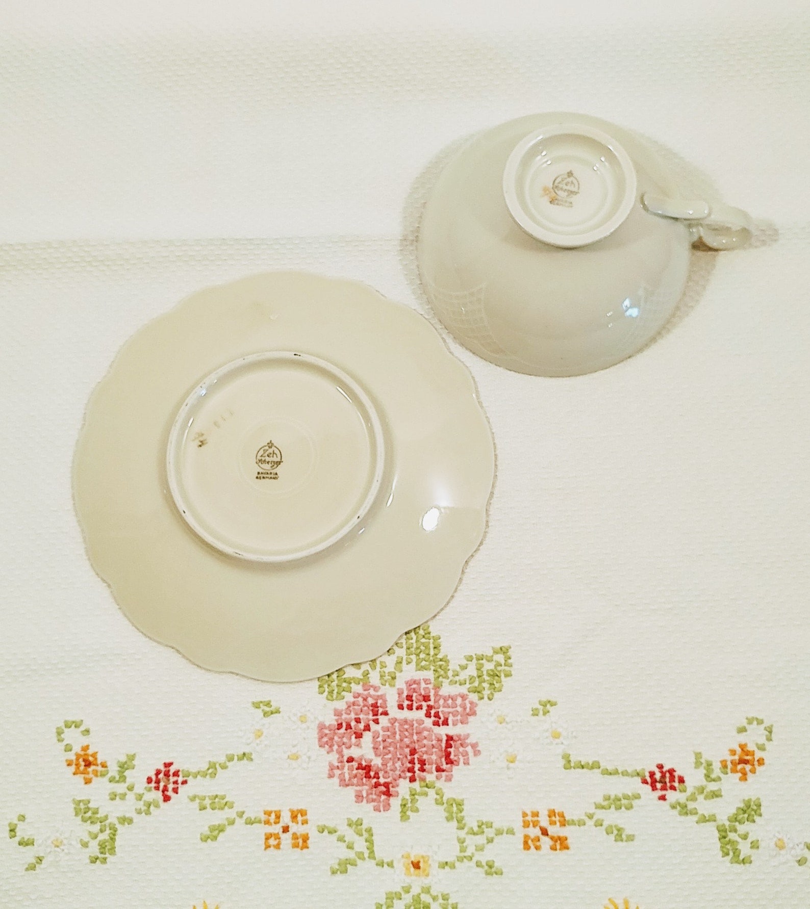 Stunning Zeh Scherzer Bavaria Pedestal Tea Cup and Saucer Set - 2 Piece ...