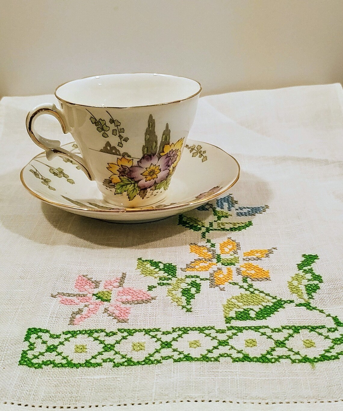 Salisbury Lucerne Pattern Bone China Cup and Saucer Set 2 - Etsy