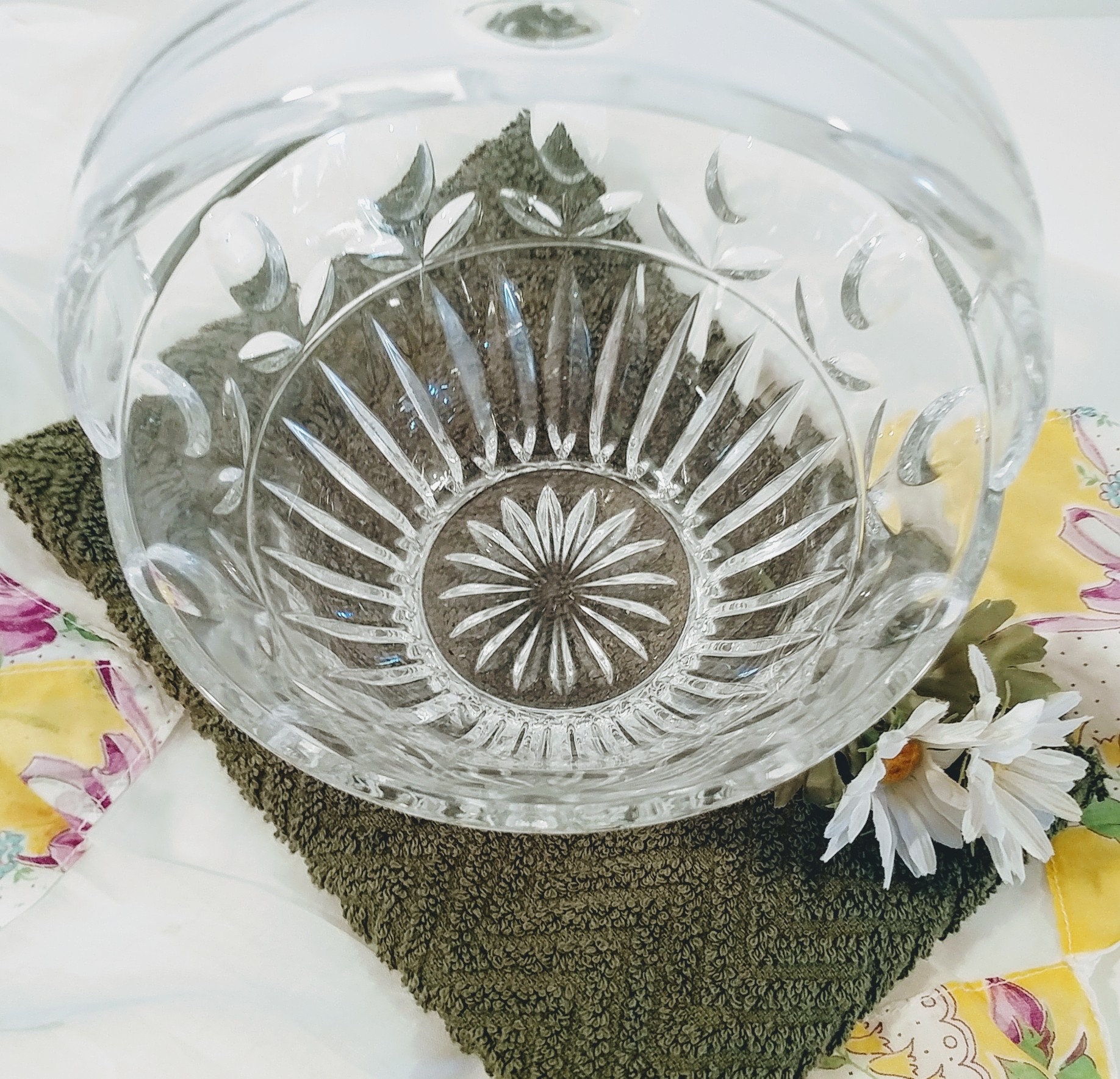Vintage Pressed Glass Brides Basket With Tulips and Starburst Pattern ...