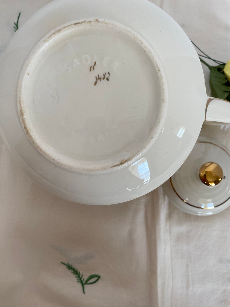 Sadler Red and Yellow Roses Teapot Full Size Vintage Sadler - Etsy