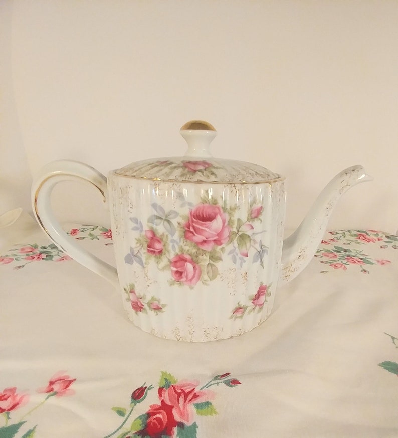 Lefton Bountiful Roses Oval Teapot With Gold Fleck Trim, Full Size ...