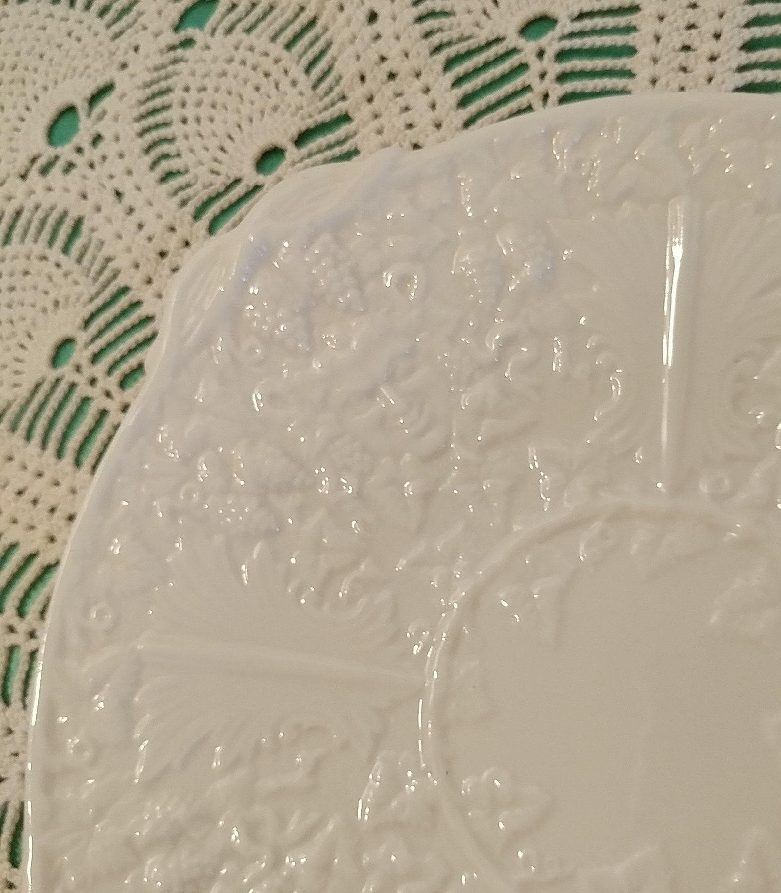 Stunning Belleek China Dessert Set in Irish Mask and Grapes Pattern ...