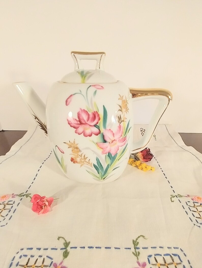 Hand Painted Mid Century Teapot by Ucagco Co, Full Size; Vintage Teapot ...