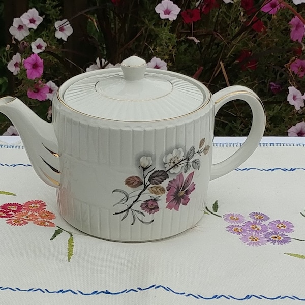 Ellgreave Wood and Sons Teapots - Etsy