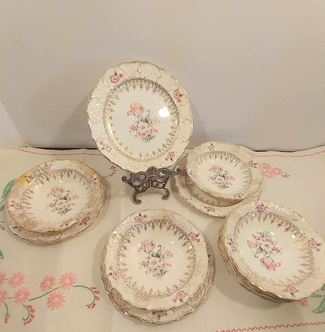 Vogue Washington Colonial Bowl and Plates Set Pattern VOG61 | Etsy