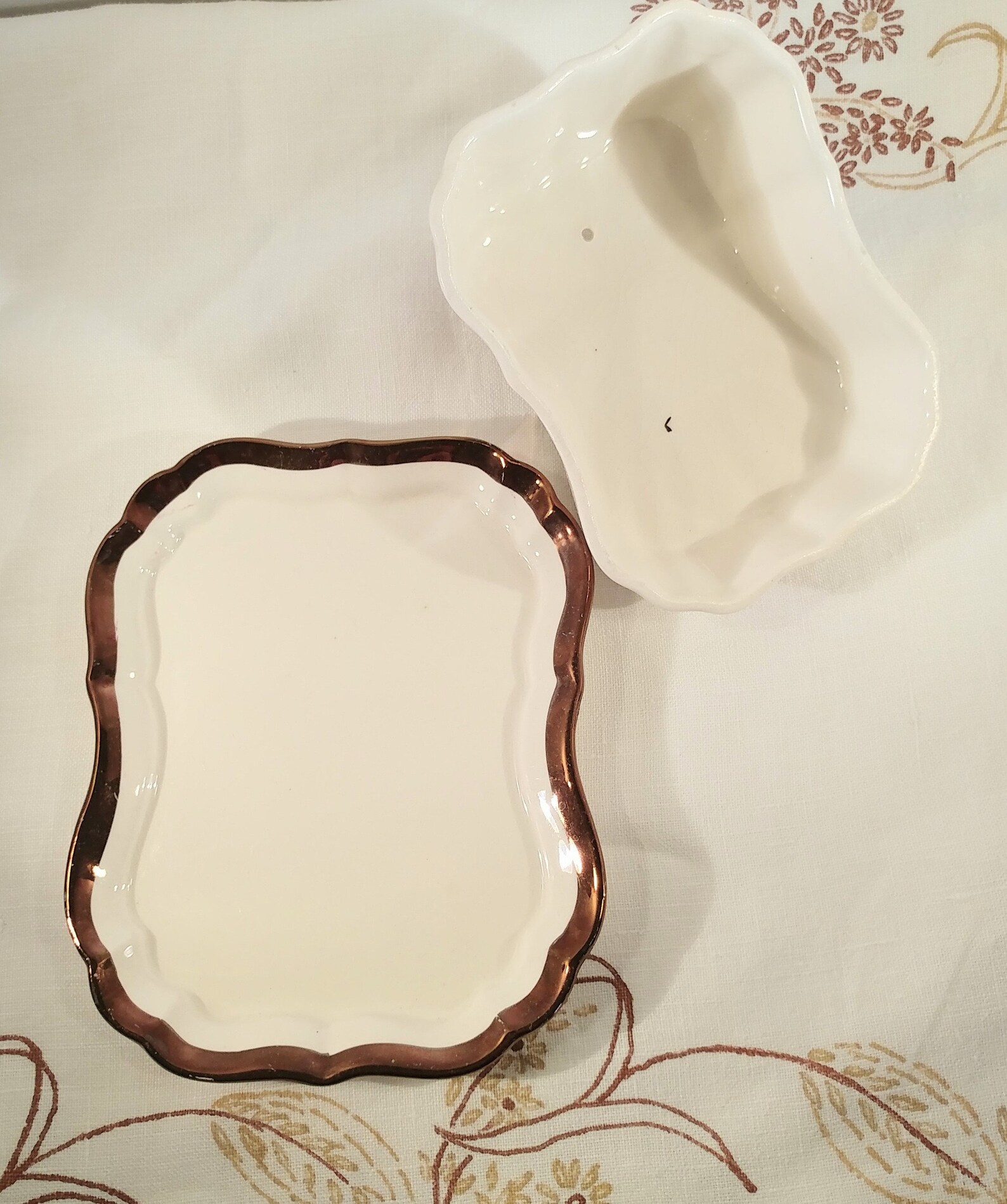 Lancaster & Sandland Englishware Copper Luster Glazed Wedge Cheese ...