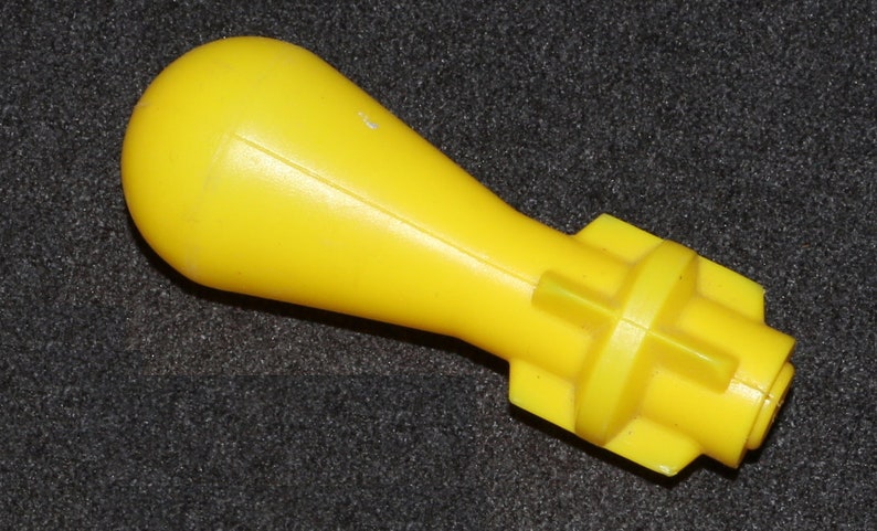 Remco Bazooka Shells Missiles Yellow Scarce Set Tank Destroyer Bazooka ...