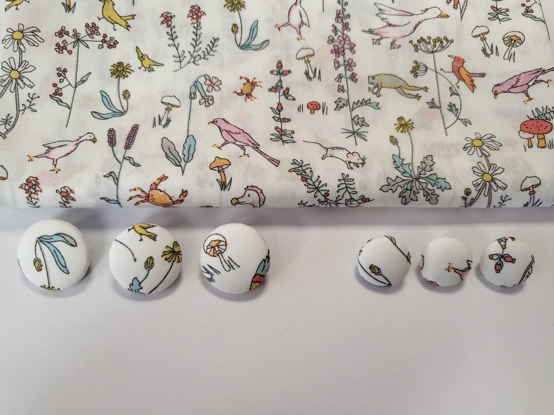 Set of Liberty Print Fabric Buttons, Pink, Diameter in Millimeters, Set ...