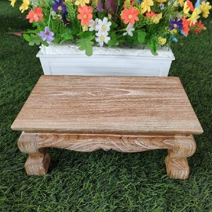 Buddha Stand, Altar Stand, Place the Buddha Image on the Altar Table ...