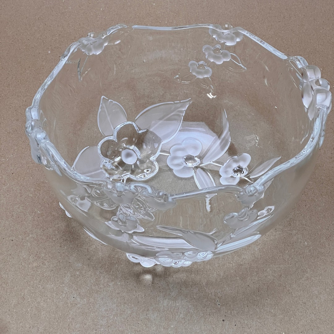 Vintage Mikasa Spring Medley Serving Bowl: Frosted Floral Design - Etsy