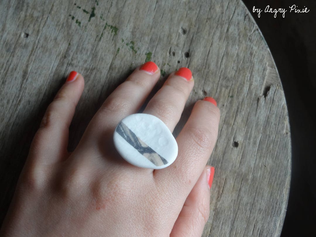 Adjustable Oval Porcelain Ring With Line Pattern - Etsy