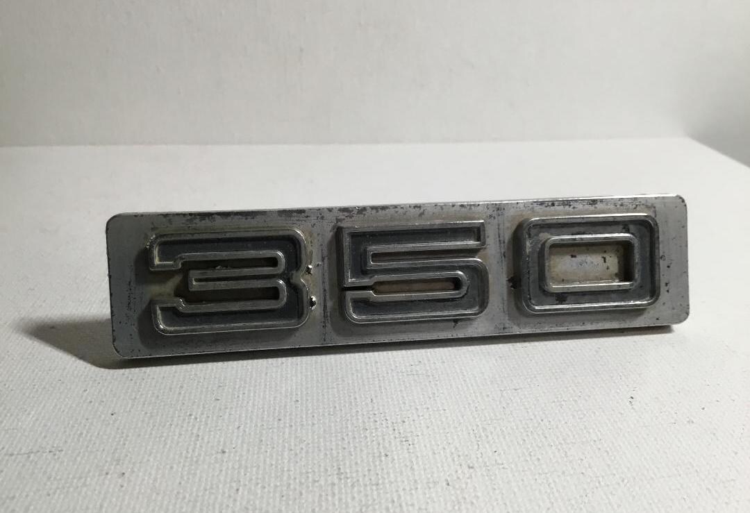 Vintage Chevrolet 350 Truck Emblem, Square Body Chevrolet C-10,C-20 ...