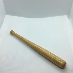 Miniature Wood Baseball Bats for Crafting - Etsy