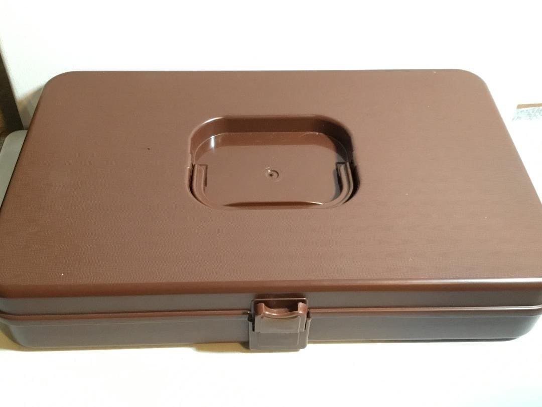 Vintage Wilson Wil Hold Brown Sewing Thread Bobbin Box. Holds 48 Spools ...