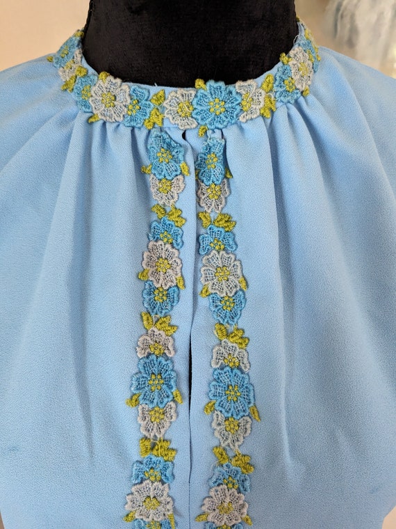 Blue shift dress with embroidery - Gem