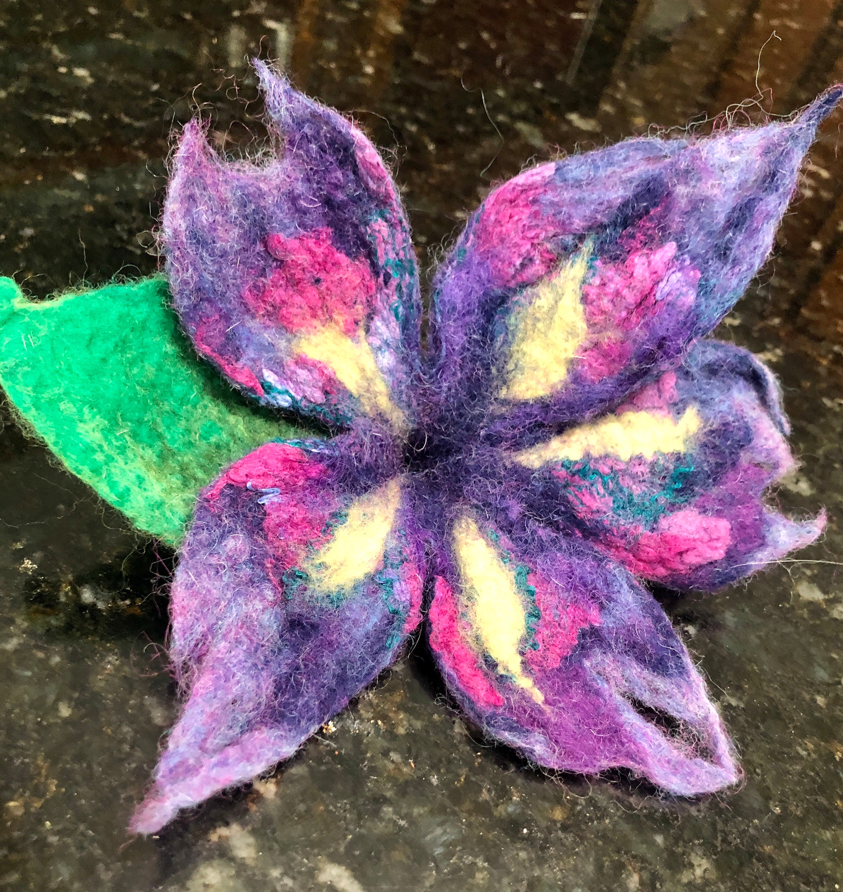 Felted Wool Flowers, Scarf or Hat Pens, Decorative Flowers Accessory ...