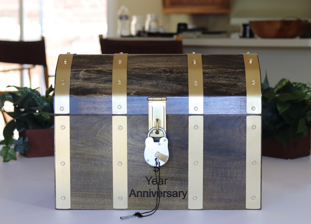 Large Wedding Keepsake Box That Looks Like a Treasure Chest *engraving ...