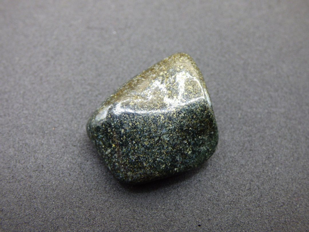 Midnight Lemurian Jade Hand Flatterer Decorative Stone Black Jade ...