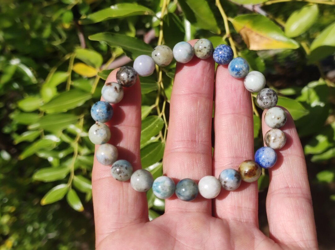 8 Mm Hackmanite *rare* Gemstone Stretch Bracelet Blue Pink White Beads ...