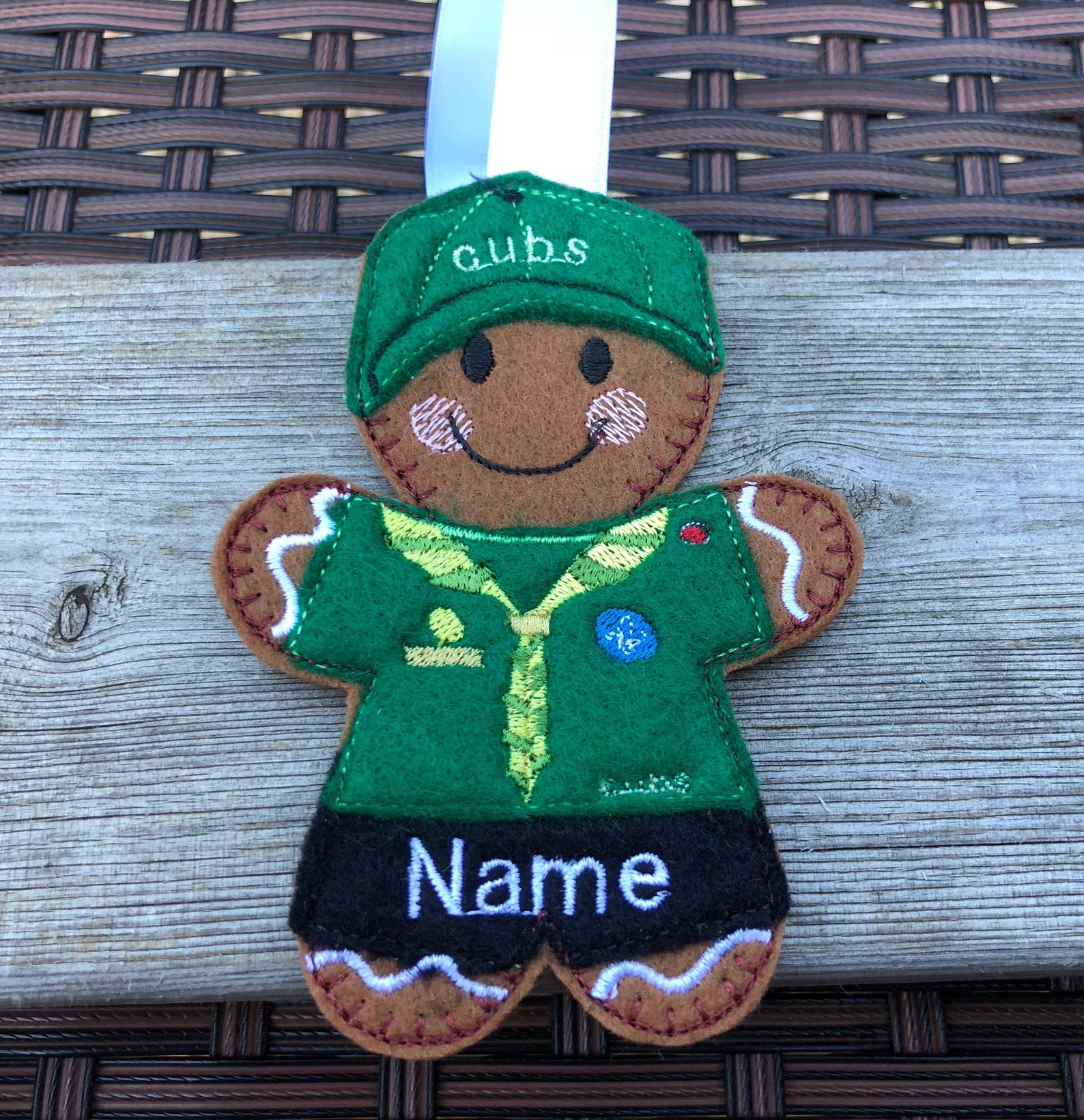 Cubs Gift, Cubs Gingerbread Man, Hanging Gingerbread Man, Personalised ...
