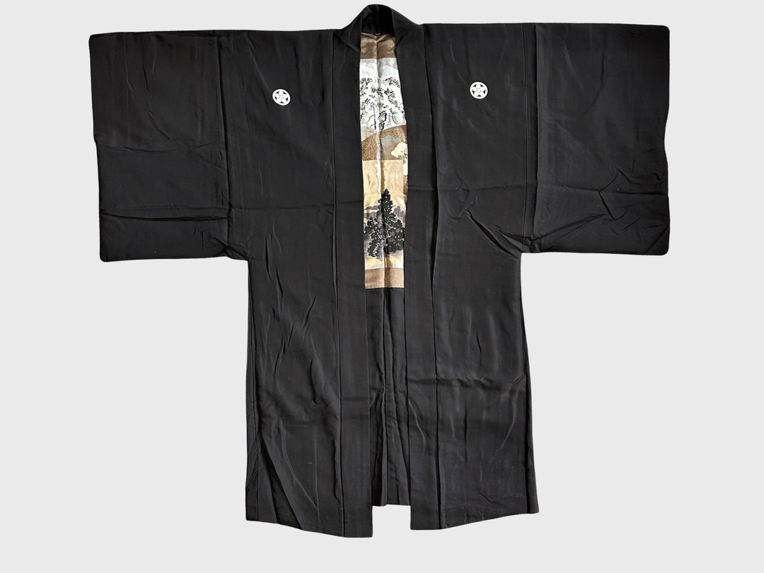 Vintage Men’s Black Formal Silk Haori With Temple Landscape Lining and ...