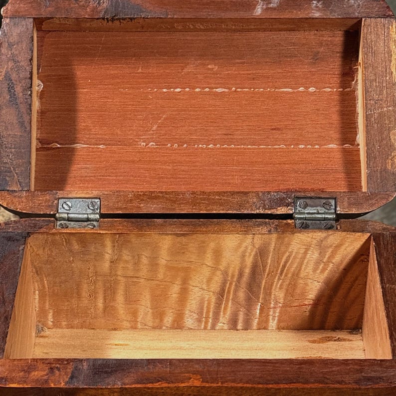 Vintage Hand Carved Folk Art Two Tone Box With Daffodil Detail - Etsy