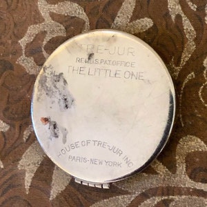 Vintage Tre-jur Powder Compact 237 - Etsy