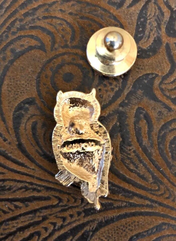 Avon owl pin store