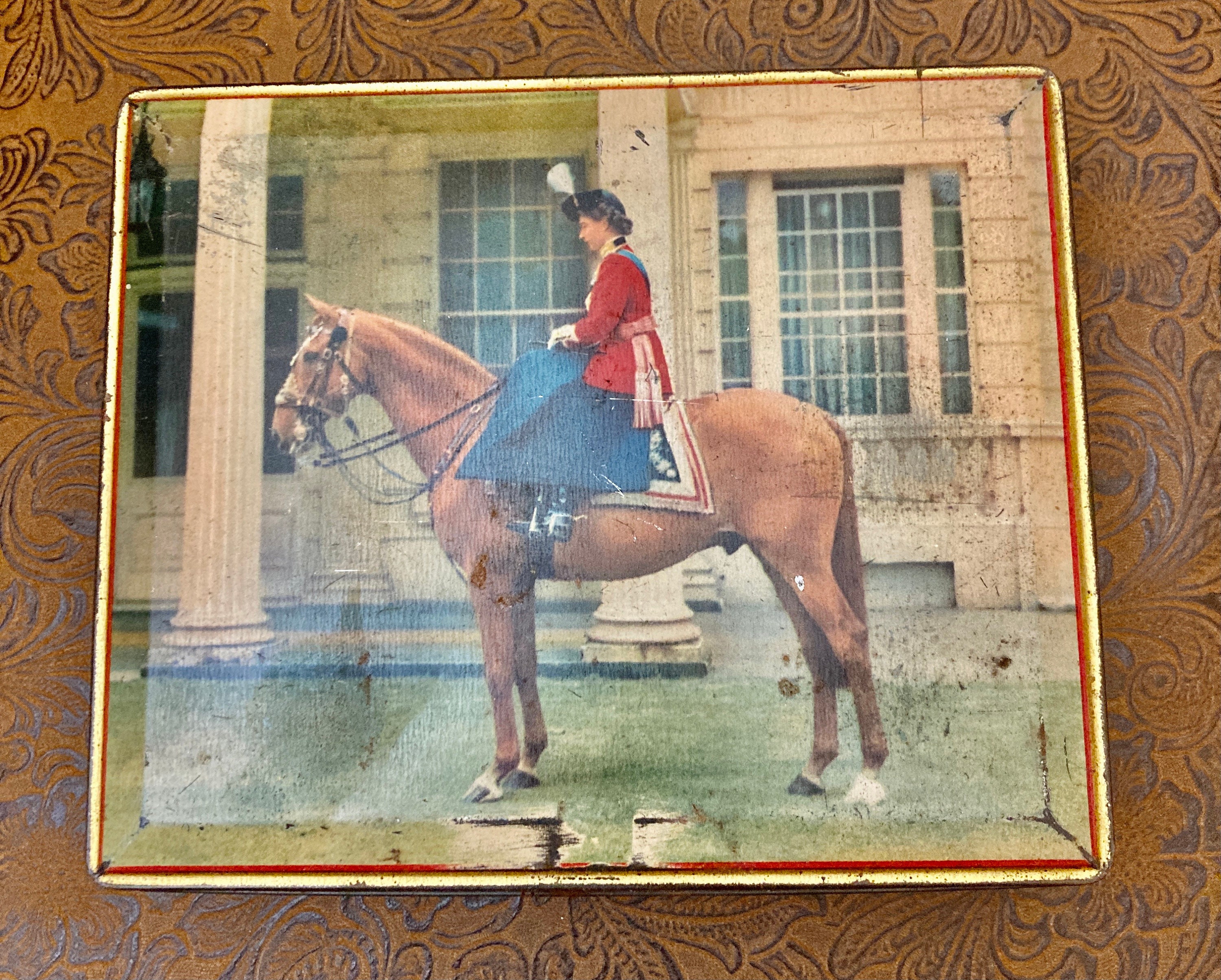Vintage Toffee Tin Queen Elizabeth II 228B | Etsy