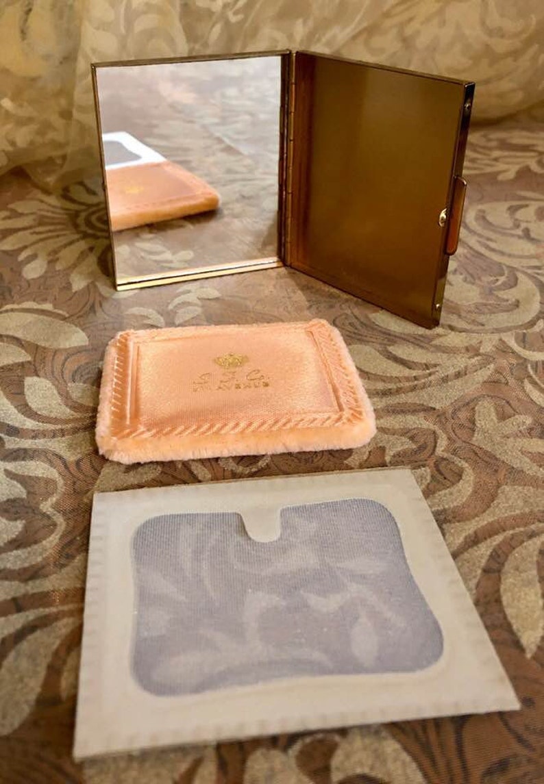 Vintage Sam Fink Company Fifth Avenue Compact 238 - Etsy