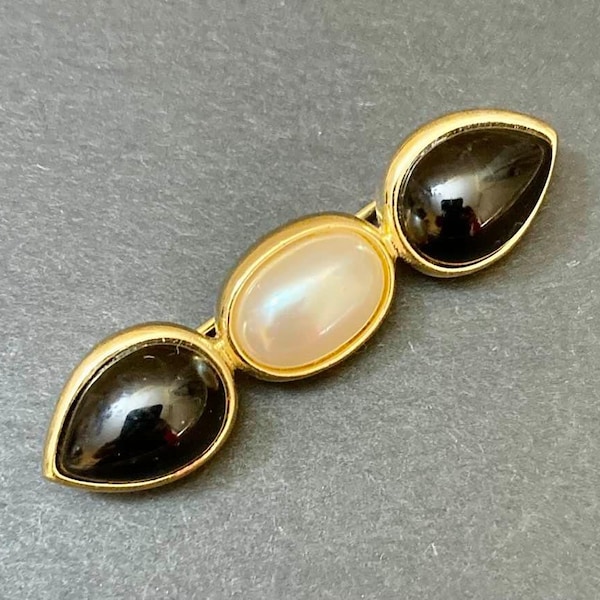 Marvella Brooch - Etsy