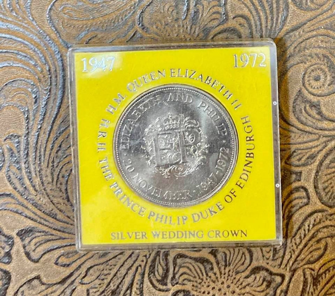 Vintage Queen Elizabeth II Commemorative Coin 1947 1972 QE5 - Etsy