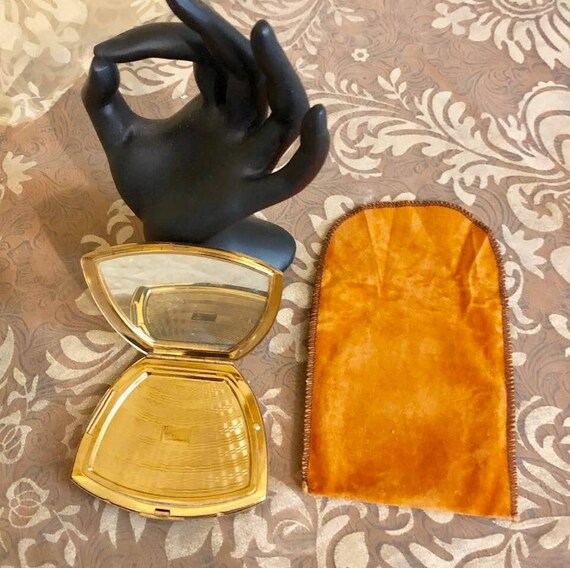 Vintage Elgin American Powder Compact 230 - Gem