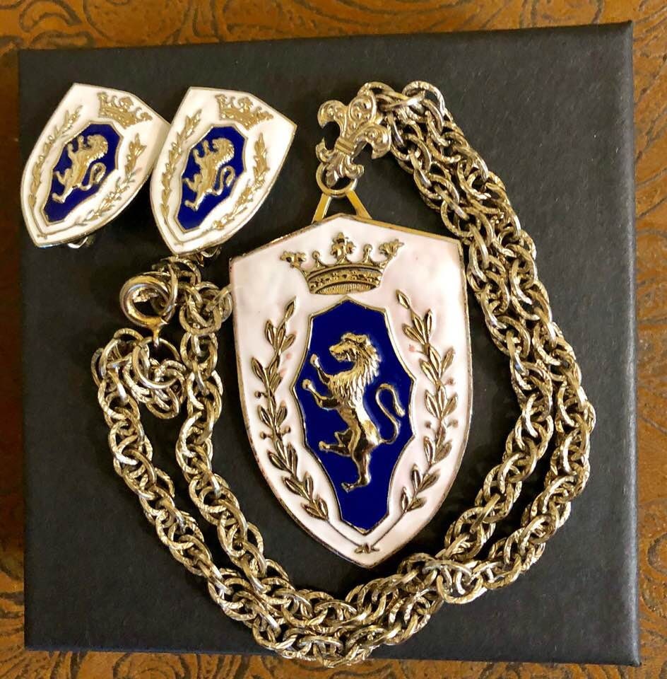 Vintage Heraldic Lion Necklace and Earring Set 647 | Etsy