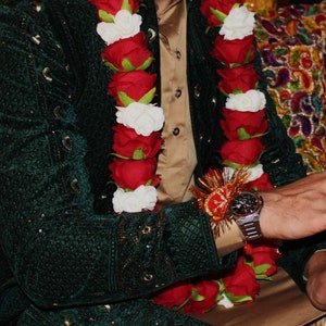 Rose and Pearl Garland- Gulab Ke Phool Ke Haar - Etsy