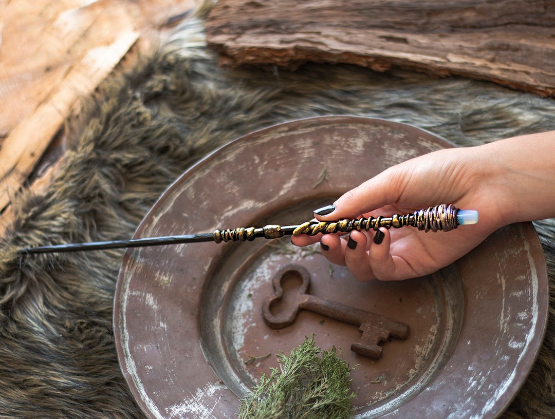 Magic Wand With Quartz Stone Top, Black and Gold Wand, Geek Accessories ...