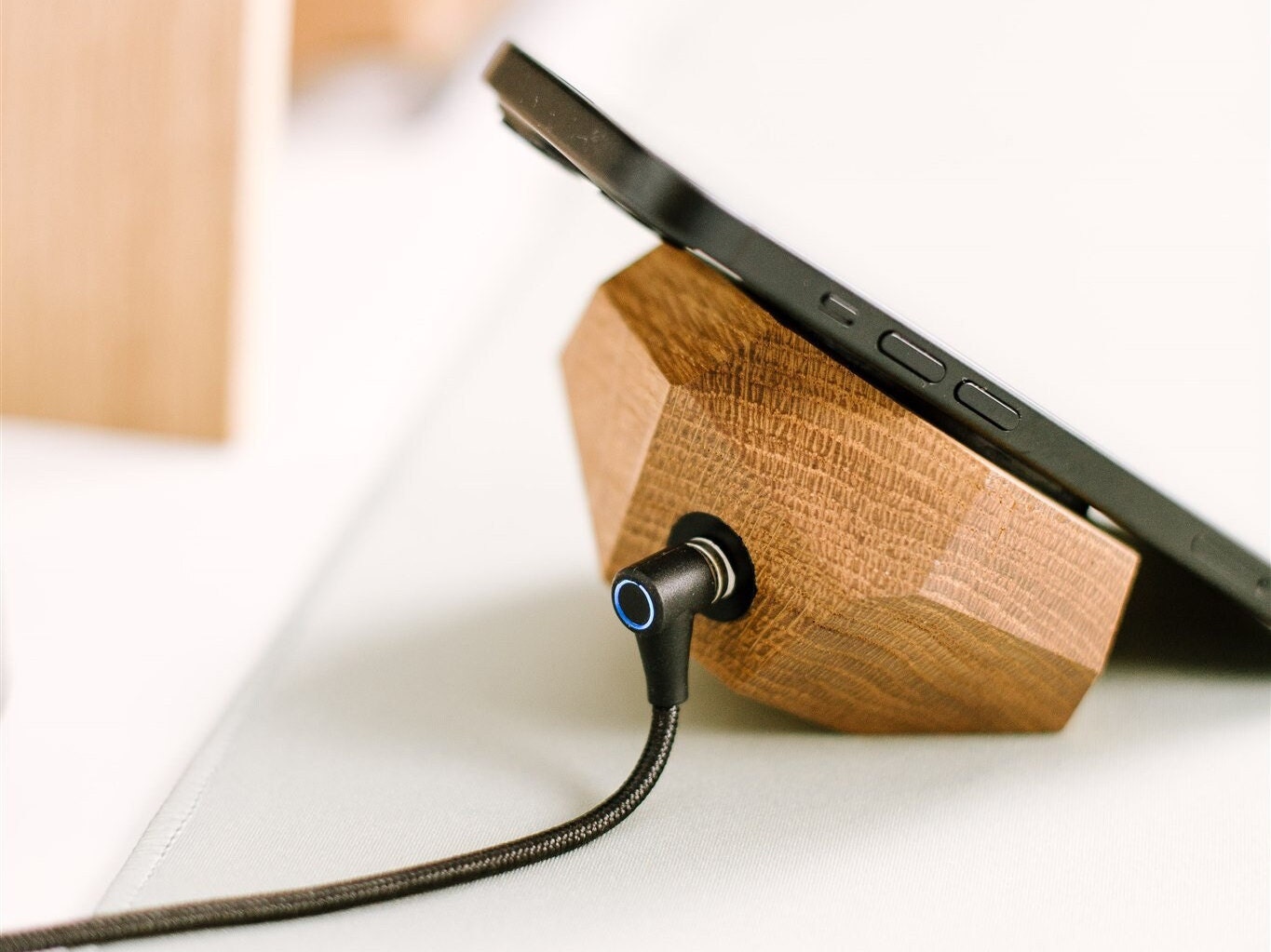 Wood Magsafe iPhone Charger, Wireless Charging Stand, Custom Engraved ...
