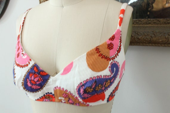 1960’s Paisley Elizabeth Stewart Bikini Top and Beach… - Gem