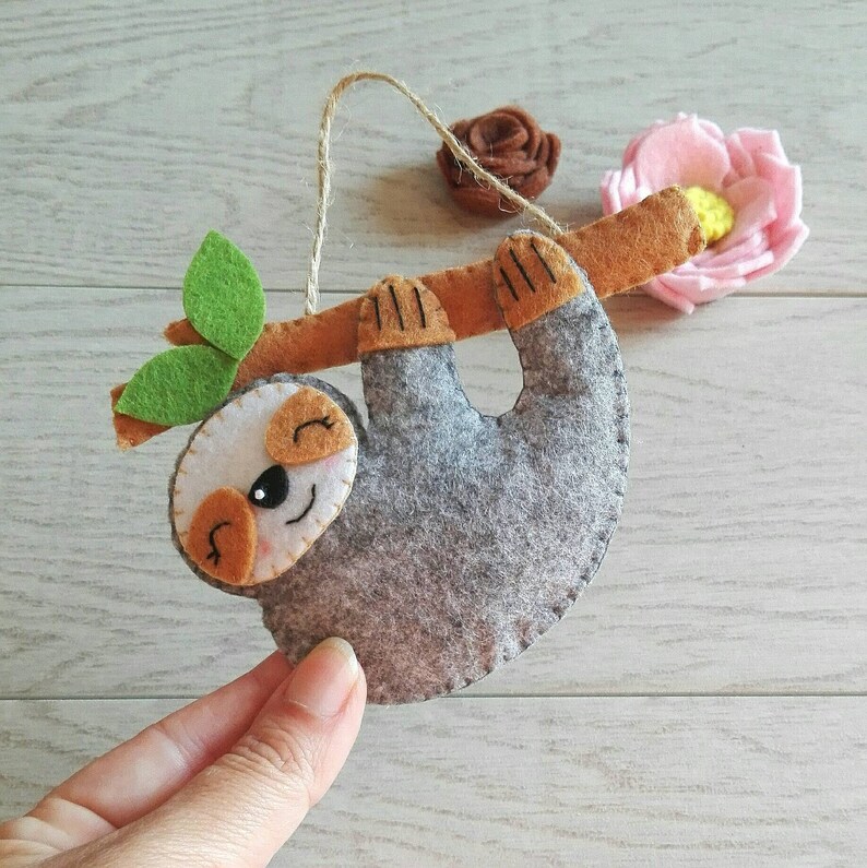 Sloth in felt customizable with name | Etsy