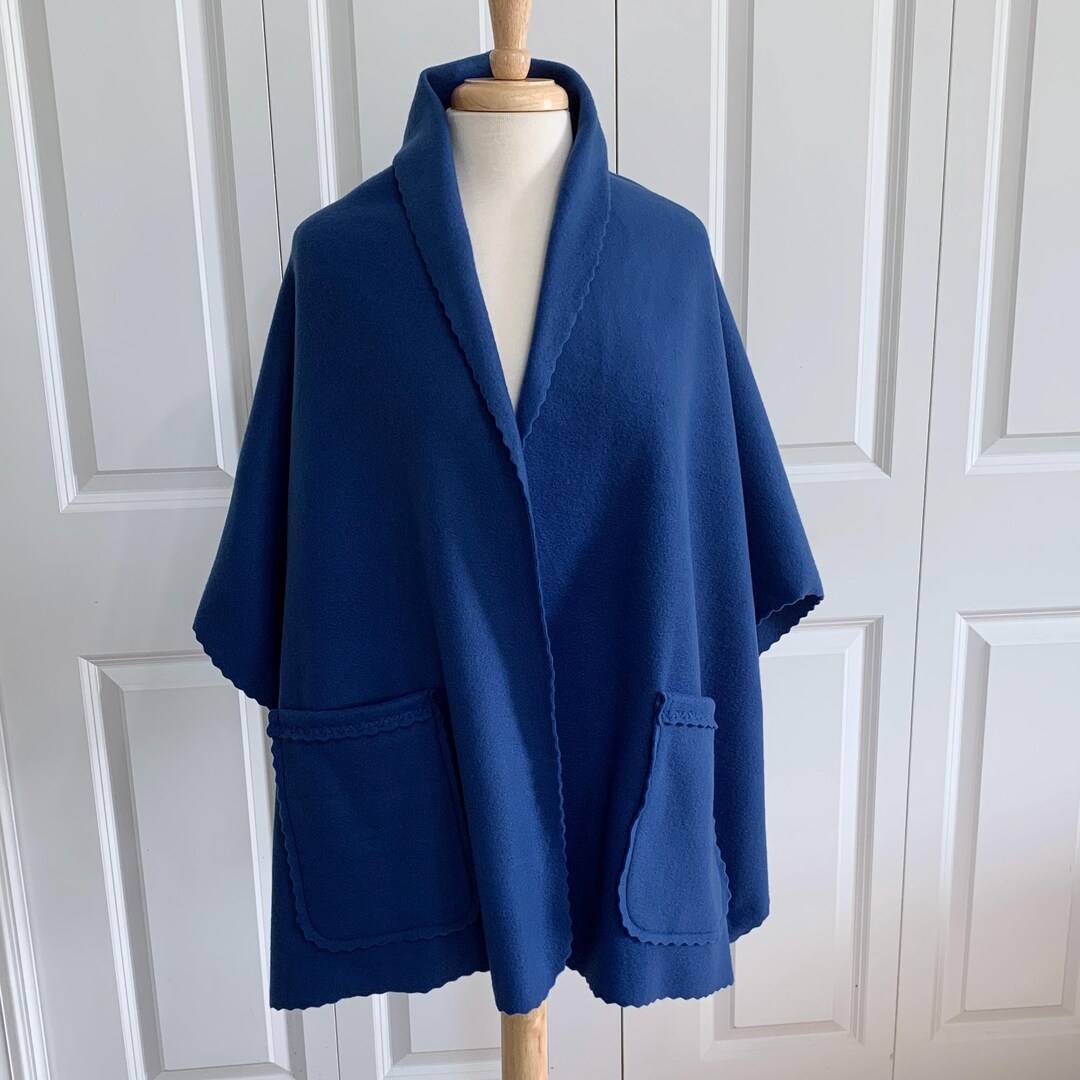 Adult Shawl Wrap Fleece With Pockets, Impressive Royal Blue, Fits Most ...