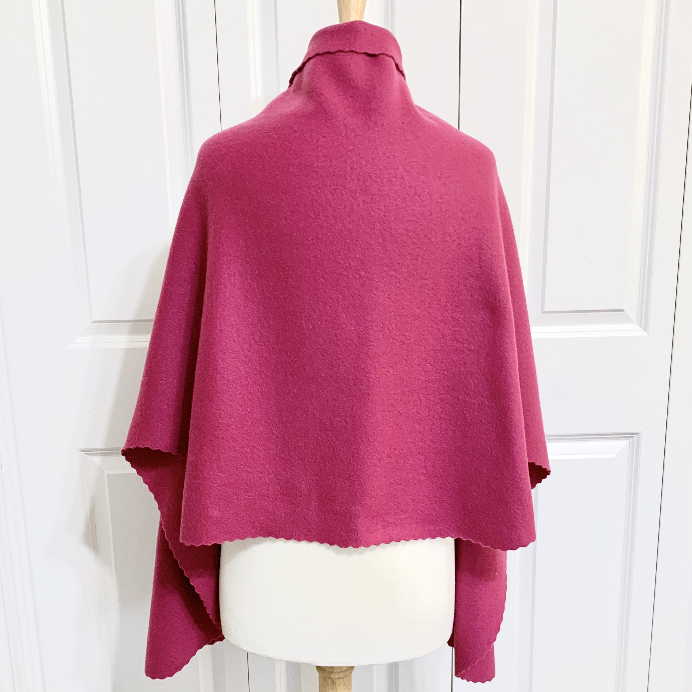 Adult Fleece Shawl Wrap With Pockets, Beautiful Fuschia Color, Fits ...