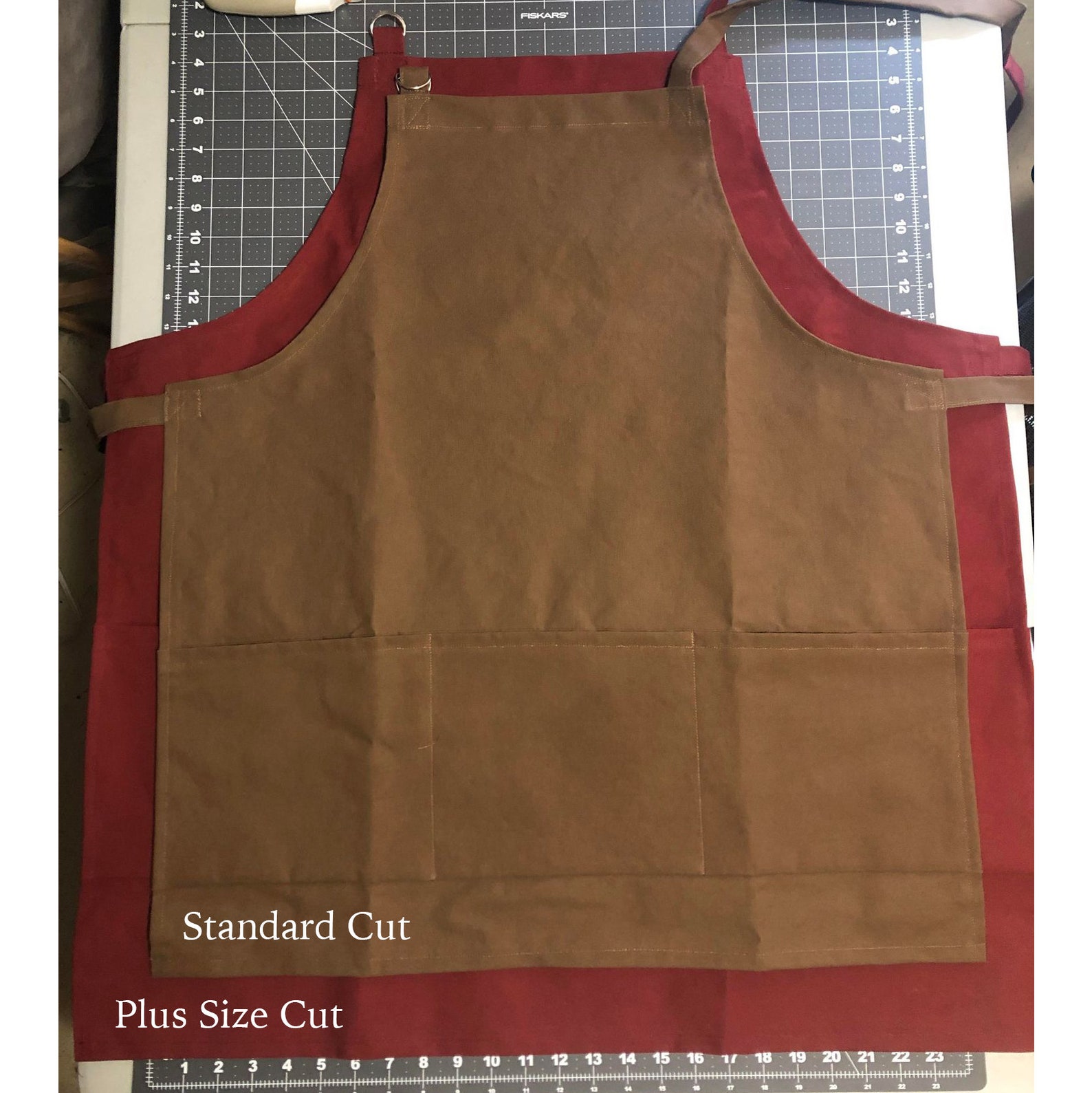 Kiss the Cook | Elvish Tengwar Heavy Duty Adjustable Apron, for Lord of ...