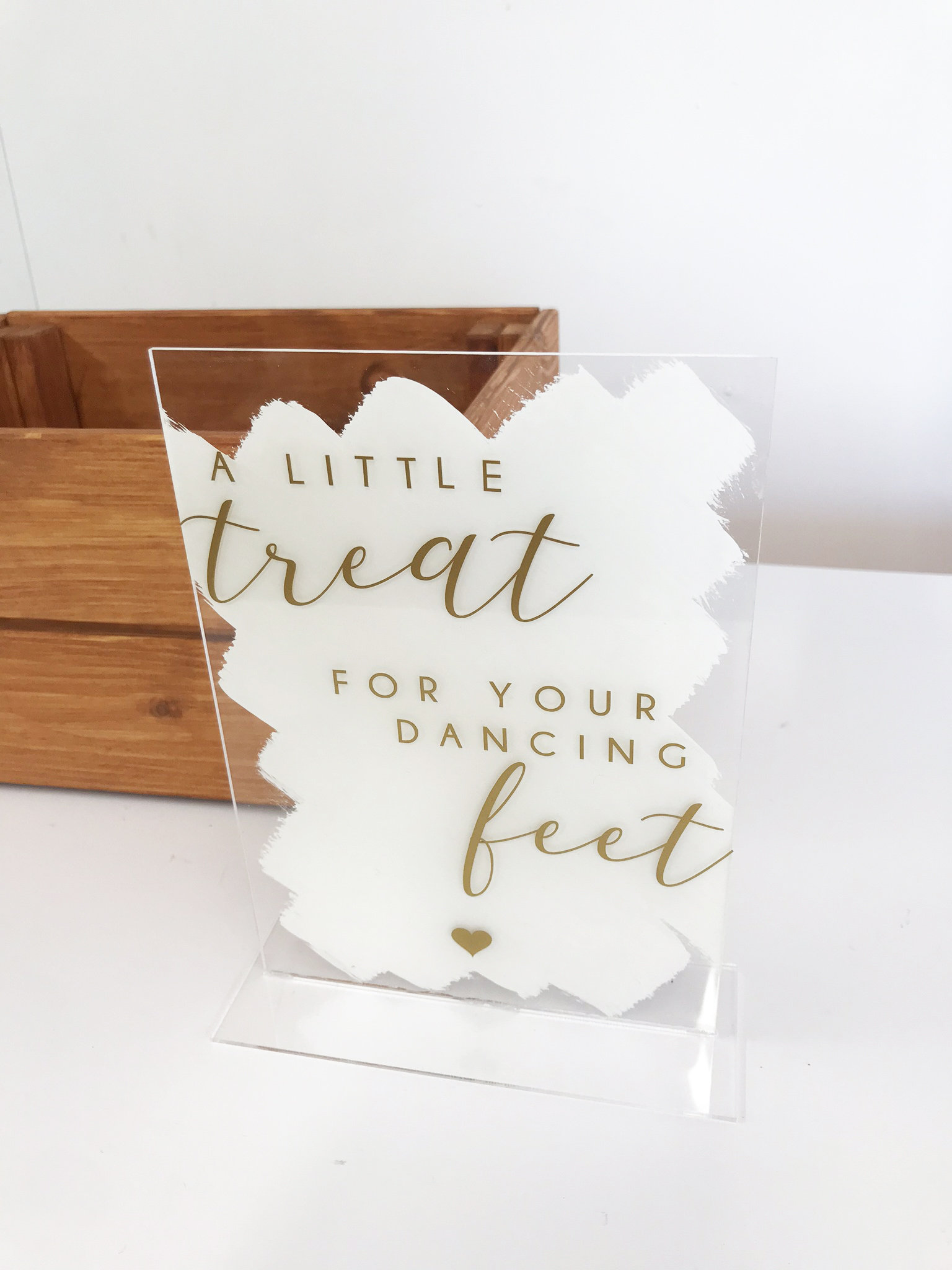 Flip Flop Sign - a Treat for Your Dancing Feet - Perspex and Paint ...
