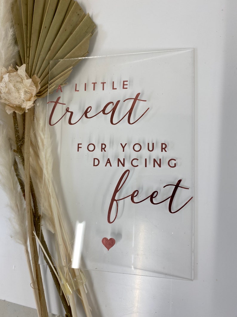 Flip Flop Sign - a Treat for Your Dancing Feet - Perspex and Paint ...