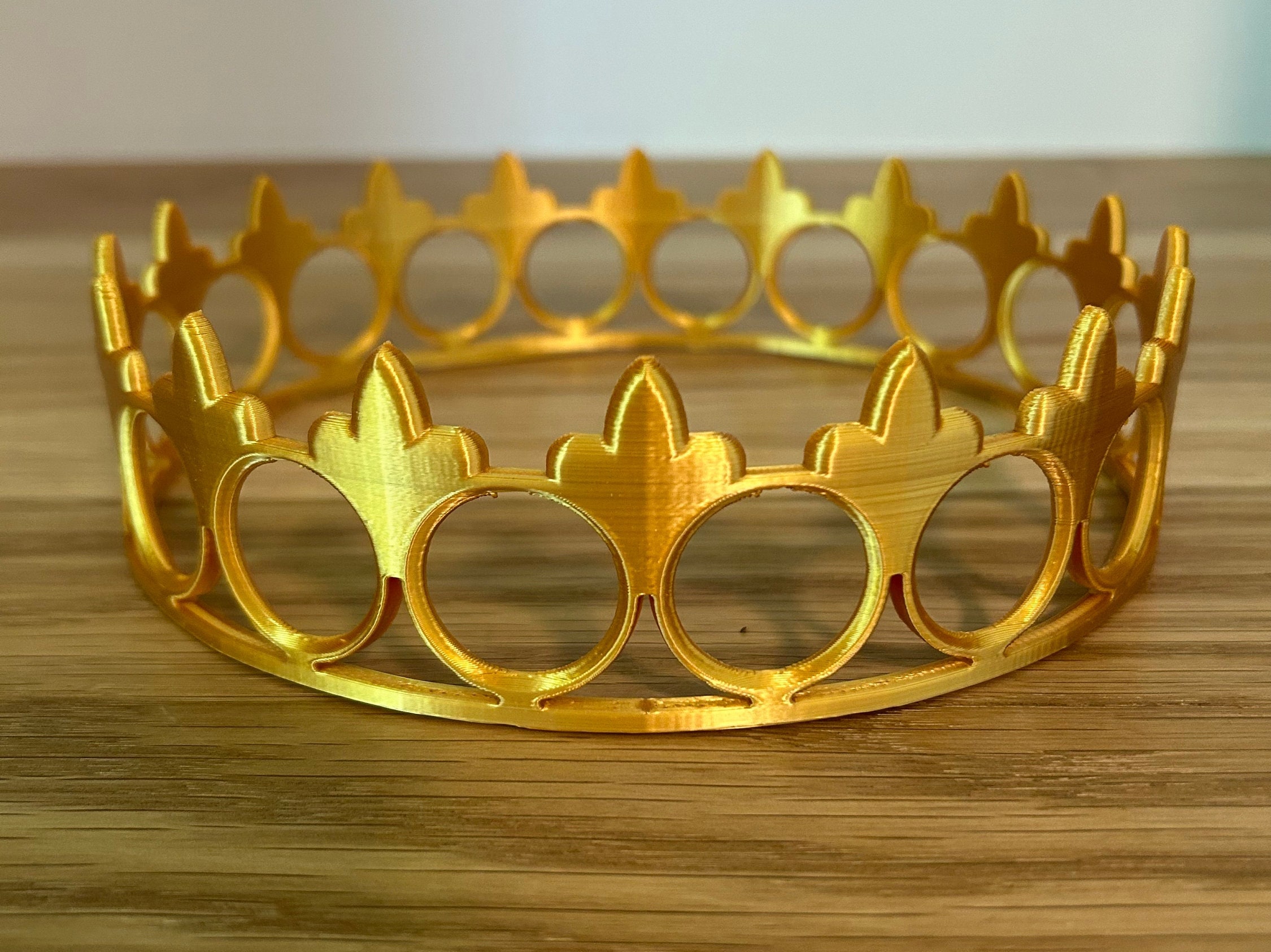 3D Printed the Cruel Prince Crown Bookshelf Decor - Etsy