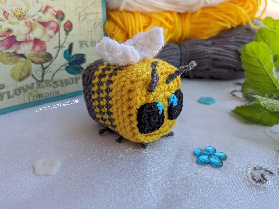 Minecraft Bee CROCHET PATTERN, Amigurumi Bee, Bee Crochet Pattern, Bee ...