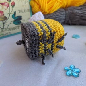 Minecraft Bee CROCHET PATTERN, Amigurumi Bee, Bee Crochet Pattern, Bee ...