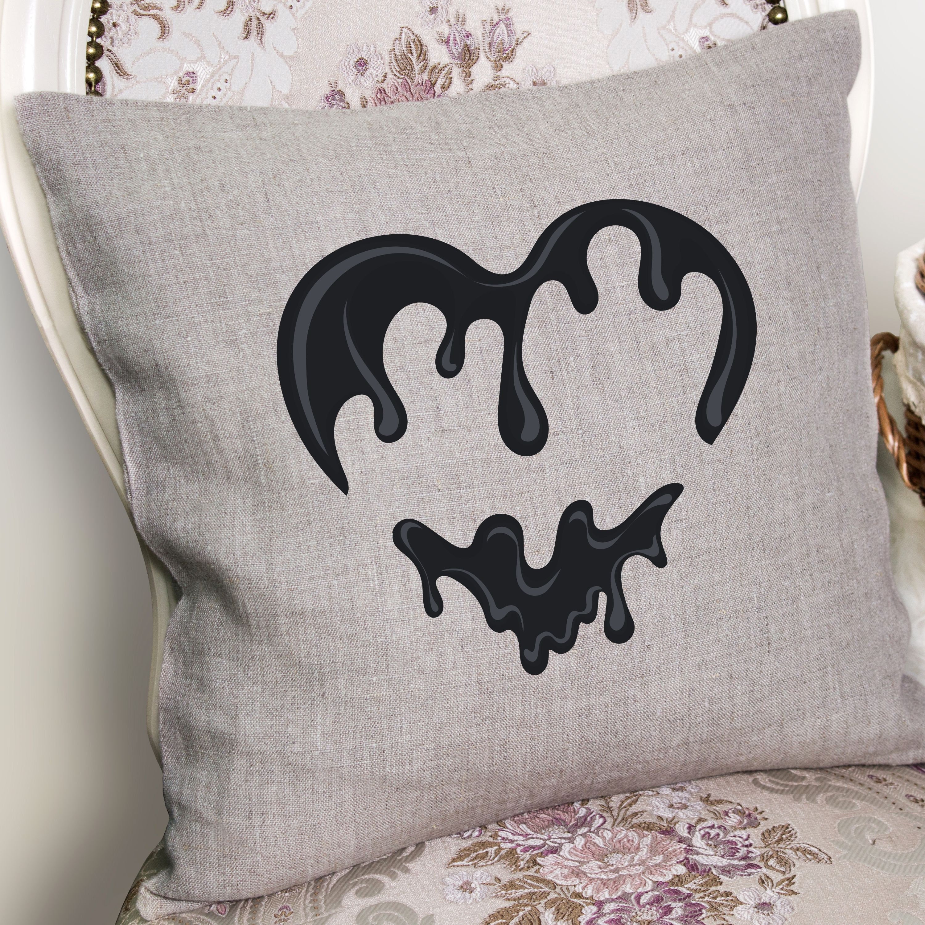 Heart Bleeding SVG and PNG, Valentines Day Svg, Heart Svg, Bleeding ...