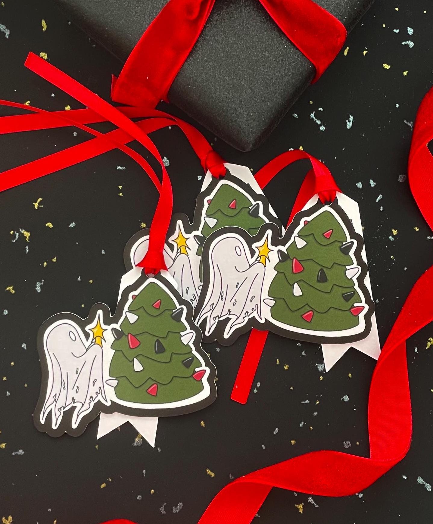 Christmas Ghost Gift Labels | Spooky Christmas Spirit | Festive Ghost ...