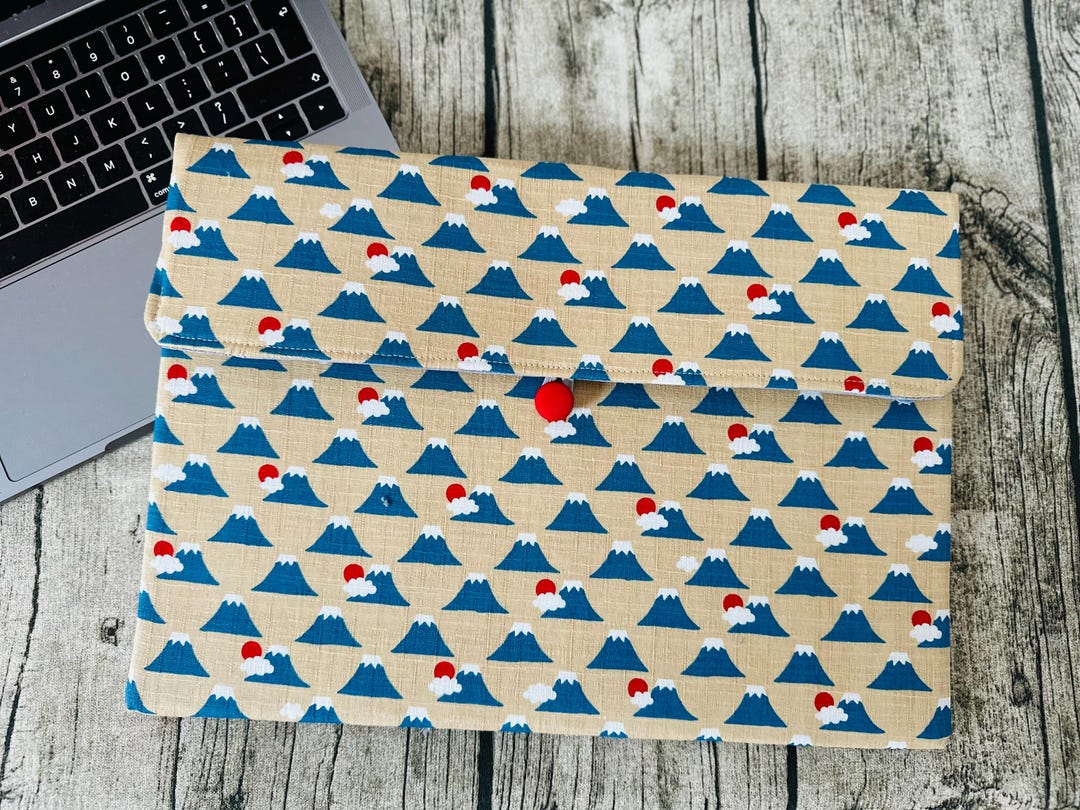 Japanese Fuji Mountain Laptop Sleeve: Handmade Padded Protection - Etsy